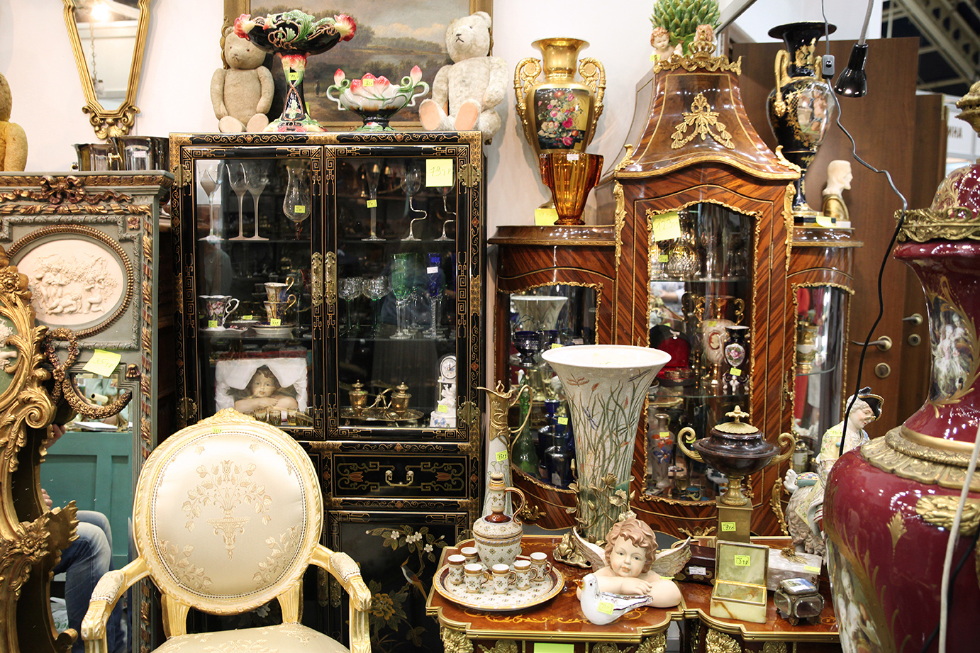 Best Tips For Buying Antique Furniture Thehome best-tips-for-buying-antique-furniture-thehome